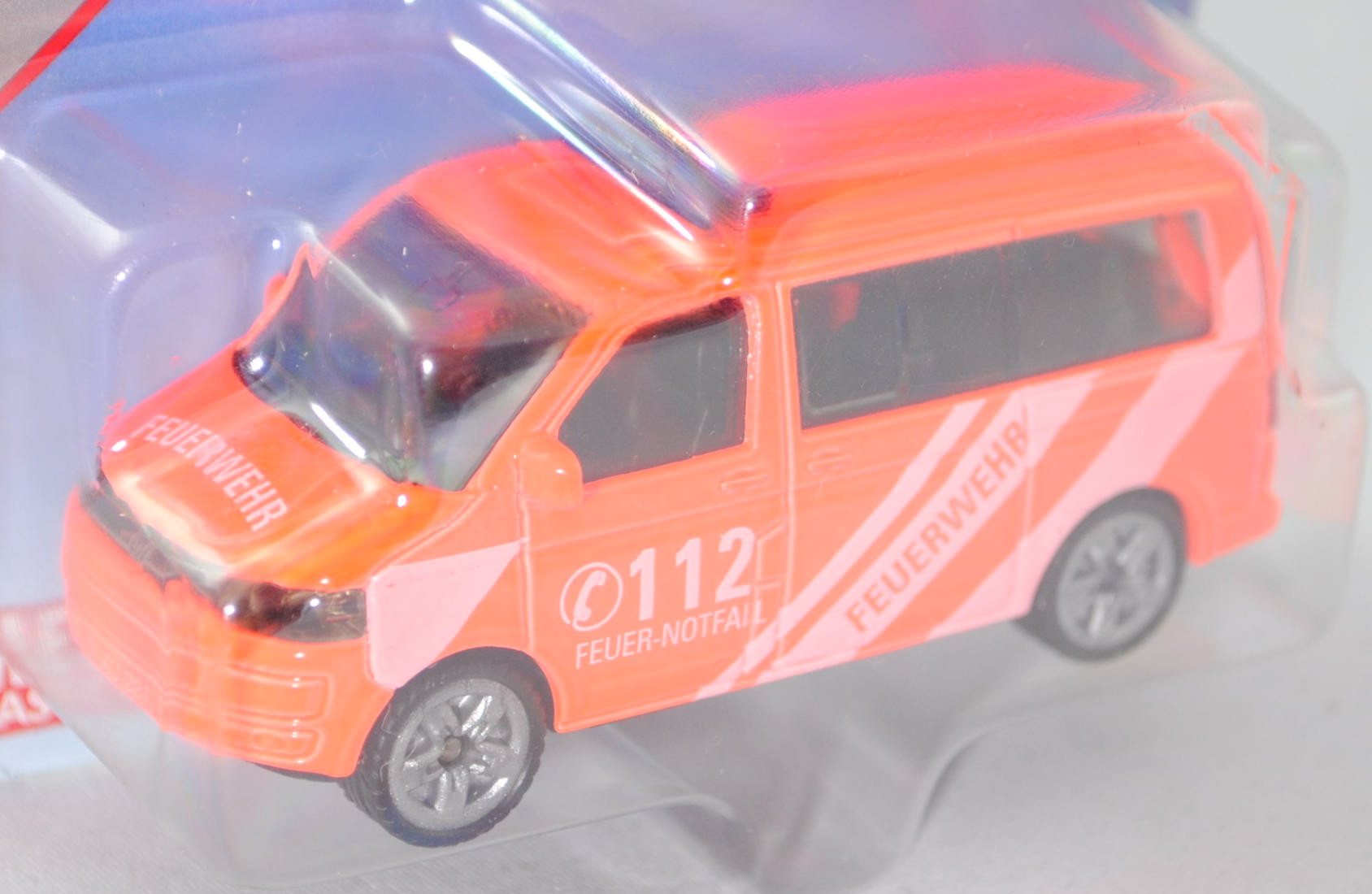 00011 VW T5 facelift Multivan (Mod. 09-15) Feuerwehr-Einsatzleitwagen, leuchtorange, P29e | 1460 ...
